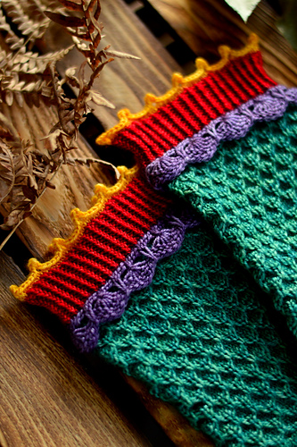 Ravelry: Ariel Socks pattern by "Amanita" Agata Mackiewicz