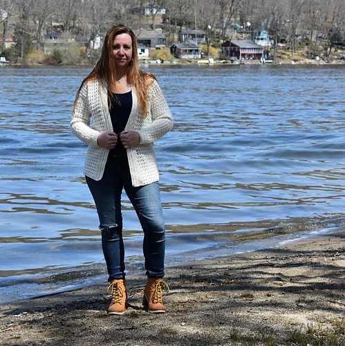 Ravelry: Berry Bliss Cardigan pattern by Kristine Mullen