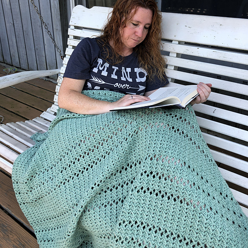 Ravelry: Sweetbay Magnolia Throw pattern by Kristine Mullen