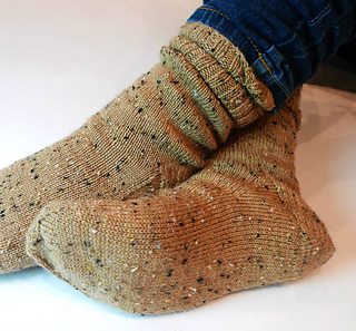 Ravelry: Anthony Socks pattern by Americo Original Design Team