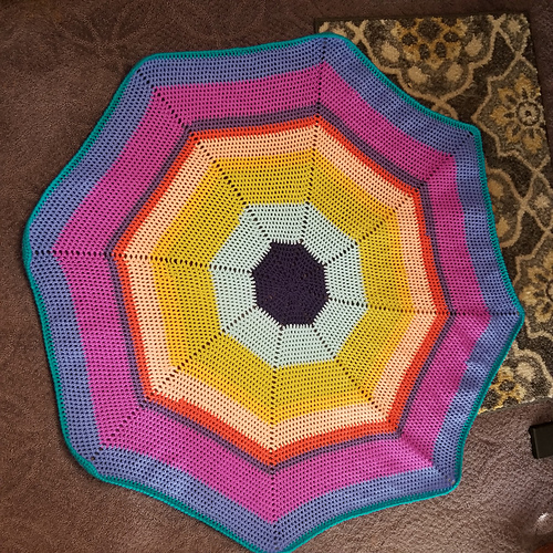 Ravelry: Spiral Octagon pattern by Vicki Mikulak