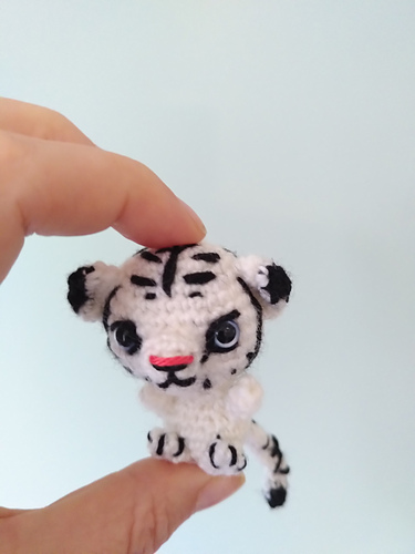 Ravelry: mini white tiger pattern by Ami Fan