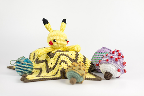 Ravelry: Pikachu baby blanket pattern by Eva Peñafiel