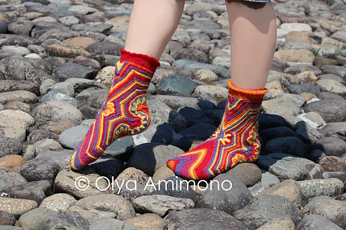 Ravelry: Amimon Maritime Socks pattern by Olya Amimono