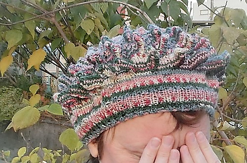 Ravelry: Ajisai hat pattern by Olya Amimono