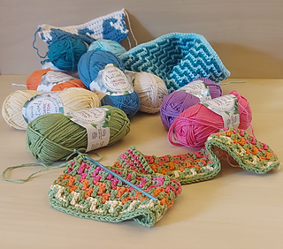 Ravelry: Boho Beach Bag Mosaic CAL pattern by Ammonite Yarns