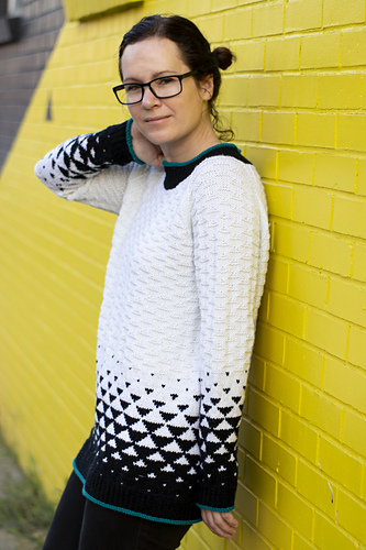 Ravelry: Isosceles pattern by Amy Gunderson