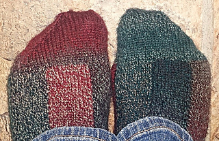 Ravelry: Slanted toes pattern by Mel-Tran Designs