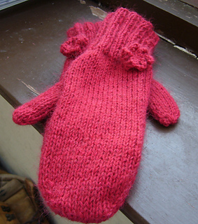 Ravelry: Cosy Mittens pattern by Louisa Harding
