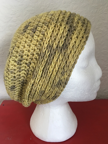 Ravelry: 3rd Loop Striped Edge Beanie pattern by Erangi Udeshika