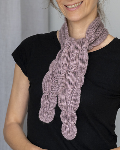 Ravelry: Drifting Wave Scarf pattern by Aneta Bleyer