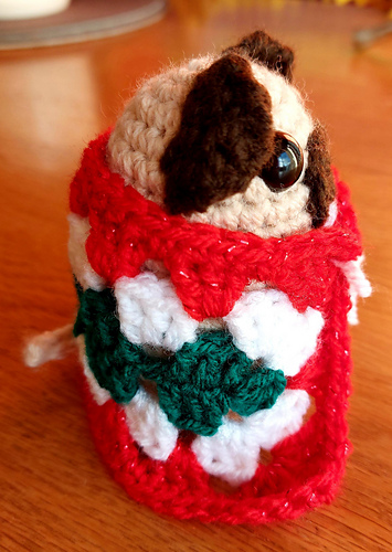Ravelry: Pug in a Rug pattern by Angela Hutchinson