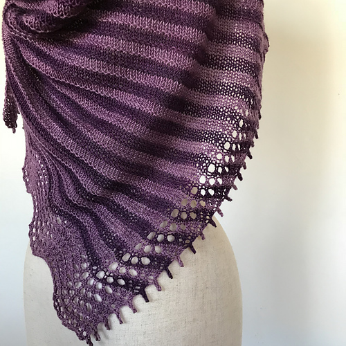 Ravelry: Umi Nami pattern by Angela Tong