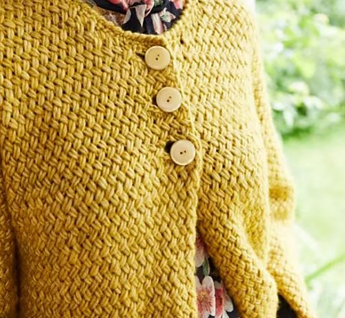 Ravelry: 03 Damenmantel im Flechtmuster mit Ärmelschlitzen pattern by ...