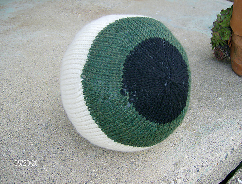 Ravelry: Eyeball pattern by Jennifer Stafford