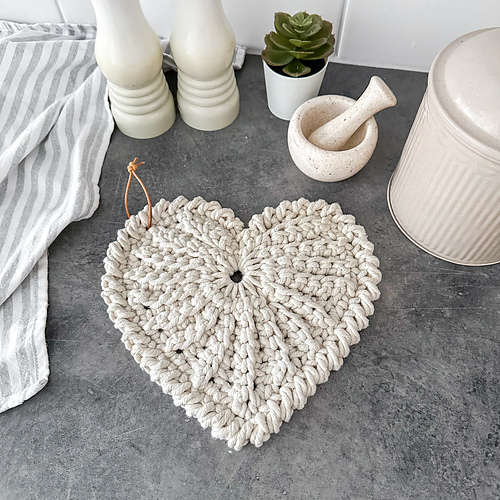 Ravelry: FREJDIS Heart pattern by Malin Fredriksson