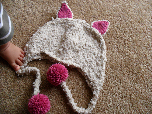 Ravelry: Easy Cat Hat pattern by Scampi Factory