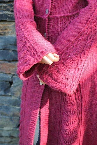 Ravelry: Anwen pattern by Ann Kingstone