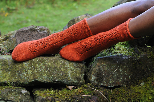 Ravelry: Dilly Dally pattern by Ann Kingstone