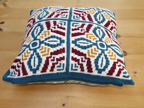Ravelry: Zippered Pillow Cover pattern by Ann Lacko