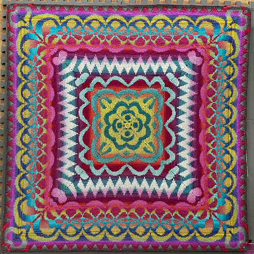 Ravelry: Flower Power DK Blanket pattern by Lucy Neatby