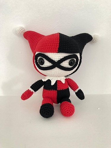 Ravelry: Harley Quinn pattern by Anna Carax