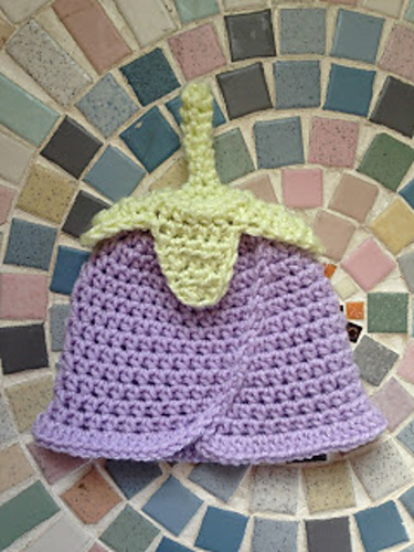 Ravelry: Newborn Rose Hat pattern by Anna Heiser