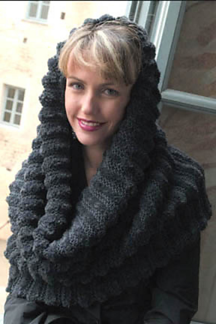 Ravelry: Scarf/Neckwarmer pattern by FDC Design Studio