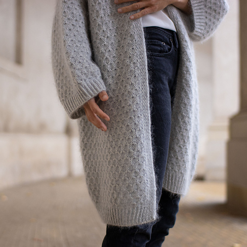 Ravelry: Cardi Cocoon pattern by Anne Ventzel