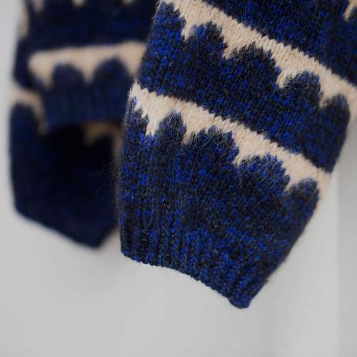 Ravelry: Robinia Sweater pattern by Anne Ventzel