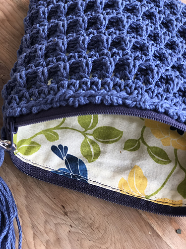 Ravelry: Nifty Notions Clutch pattern by Emily Marie Davies