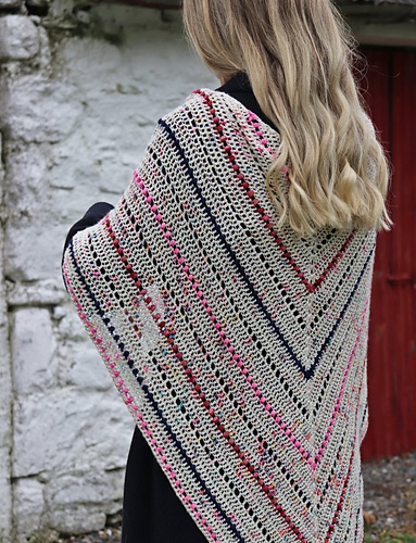Ravelry: Róisín Shawl pattern by Carmen Heffernan