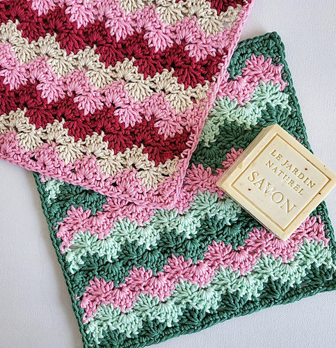 Ravelry: Spring Fresh Washcloth pattern by Carmen Heffernan