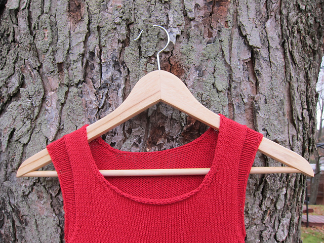 Ravelry: AnnieJeanson's Notched Hem Tank Top