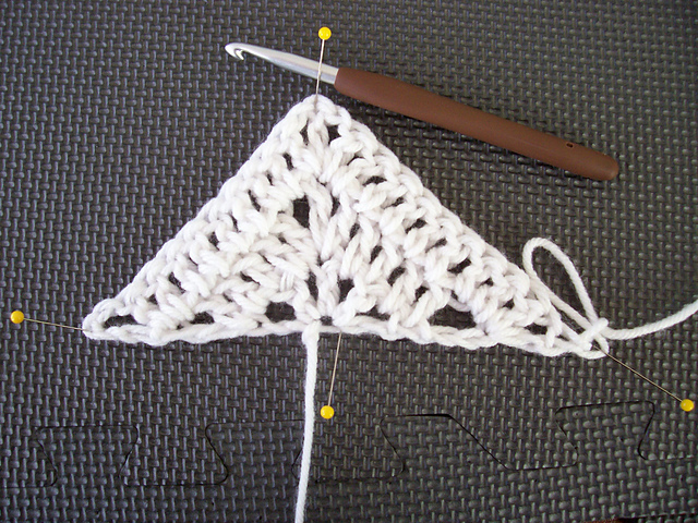 Ravelry: Basics: Top-Down Triangle Shawl pattern by Ann Catelli