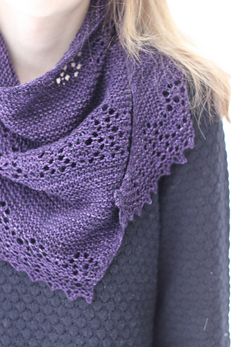 Ravelry: Nurmilintu pattern by Heidi Alander