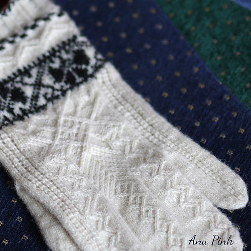 Ravelry: Old Runö Gloves pattern by Anu Pink