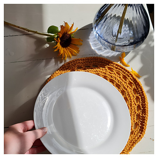 Ravelry: Here Come's the Sun Placemats/Coasters pattern by Krystal Shackley