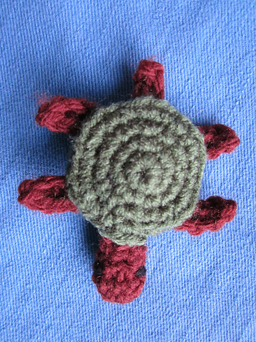 Ravelry: No-Sew Sea Turtle pattern by Vivian Clotilde