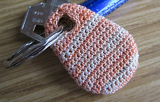Ravelry: Proximity Key Cover pattern by Vivian Clotilde