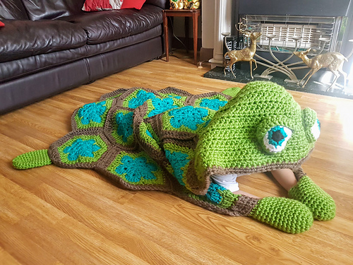 Ravelry: 2 in 1 Sea Turtle Tortoise Hooded Blanket pattern by Crafting ...