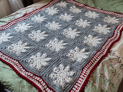 Ravelry: Winter Snowflake Afghan pattern by Crafting Happiness