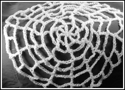 Ravelry: Spiderweb Table Topper pattern by Lisa Hamblin