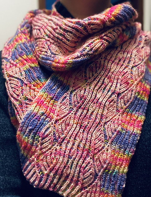 Ravelry: Chasing Prisms pattern by Elsbeth Grant