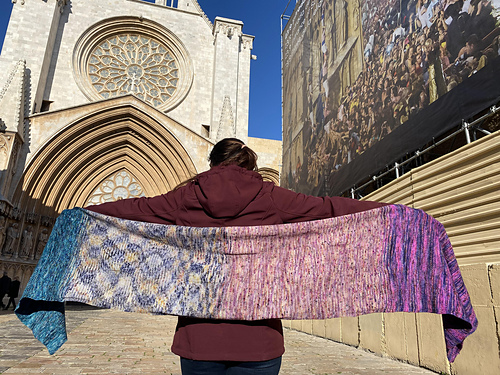 Ravelry: Faded Checkers Wrap pattern by Elsbeth Grant