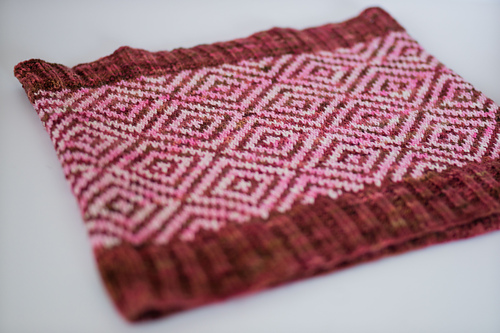 Ravelry: Pātikitiki Hat and Cowl pattern by Francoise Danoy