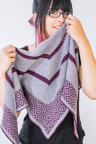 Ravelry: Patiki Shawl pattern by Francoise Danoy