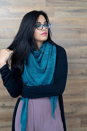 Ravelry: Caprius Shawl pattern by Francoise Danoy