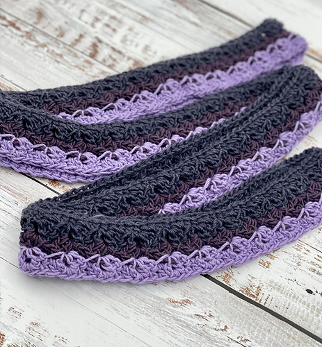 Ravelry: Ivy Lane Infinity Scarf pattern by Ashley Edmonds