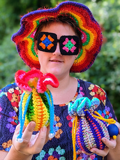 Ravelry: Prosperity Pouch pattern by Ashley Zhong